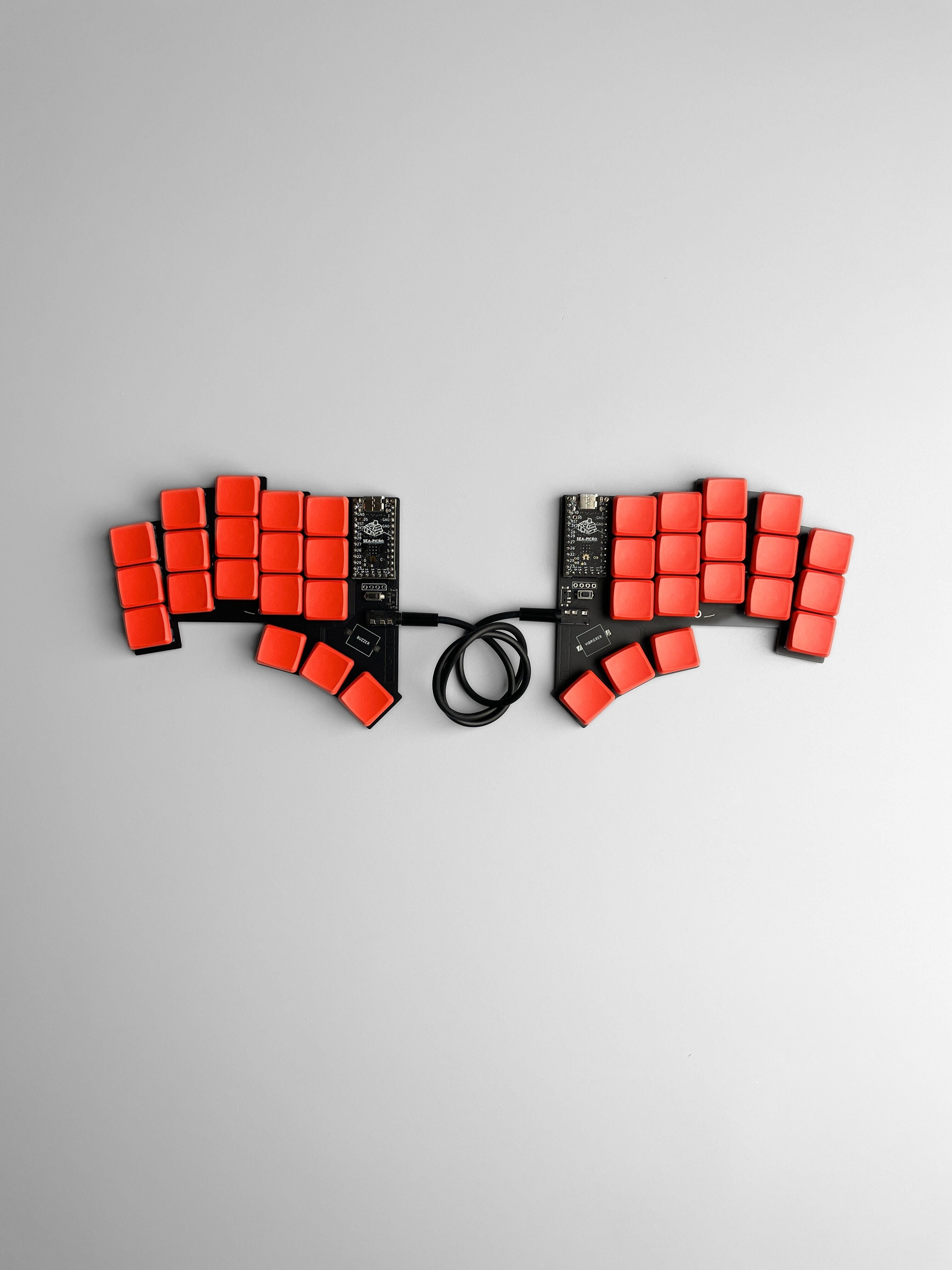 Pre-soldered DASBOB 36 Keys Split Keyboard – beekeeb